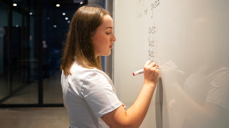 Reemplazo o remplazo: cómo se escribe correctamente