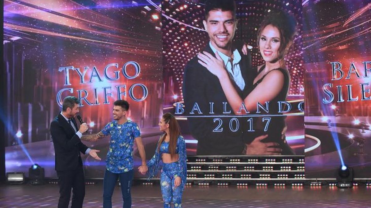 Tyago Griffo debutó con Barby Silenzi ¡y ya hubo beso en camarines!