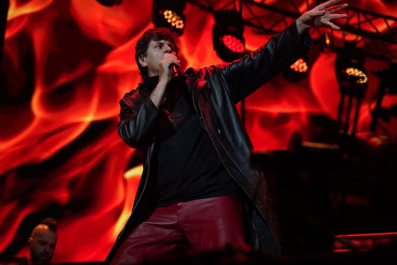 Ciro en Vélez: emociones, homenajes y un reencuentro que ilusionó a los ...