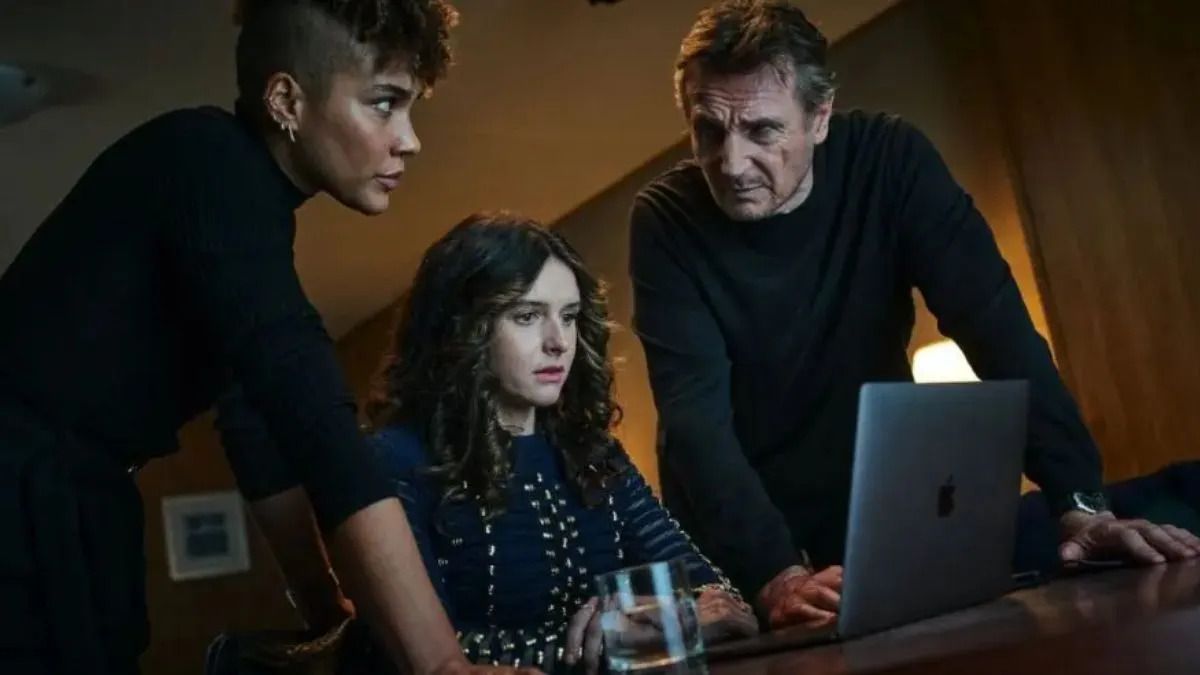 De qué se trata Luz negra, la película de acción y misterio que lidera ...