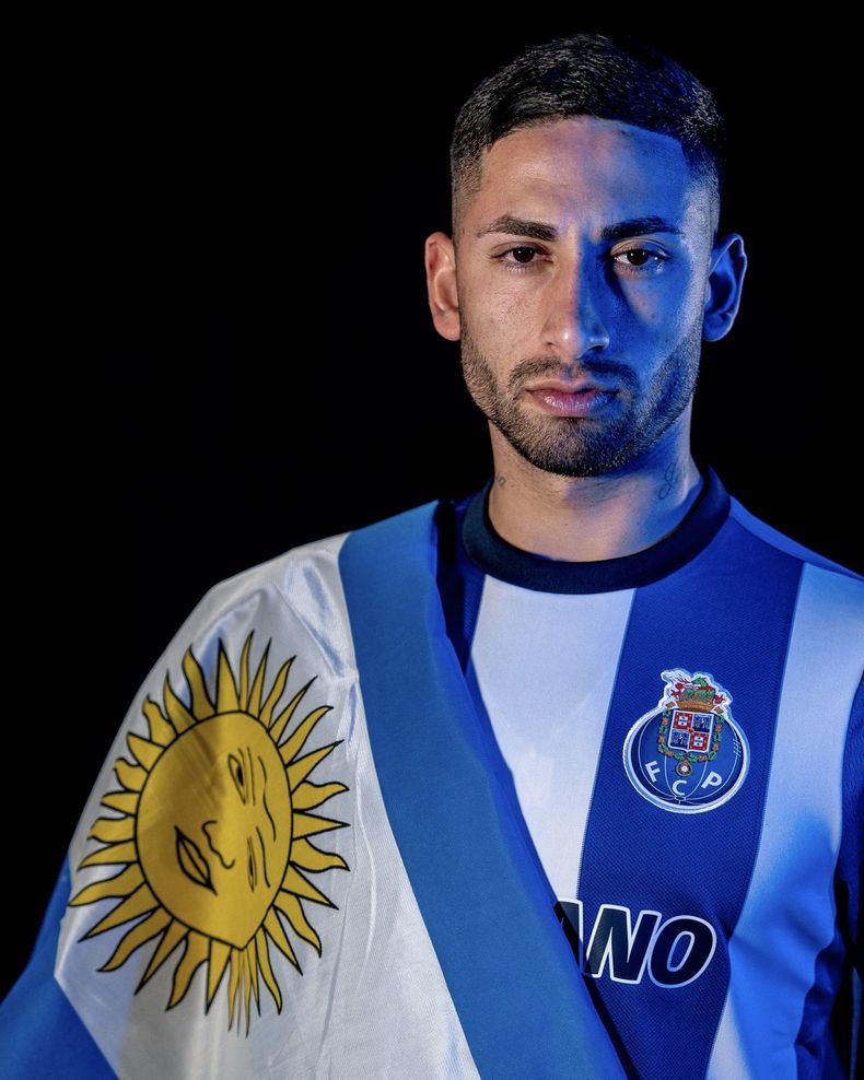 Alan Varela fue presentado en Porto tras haber sido vendido por Boca ...