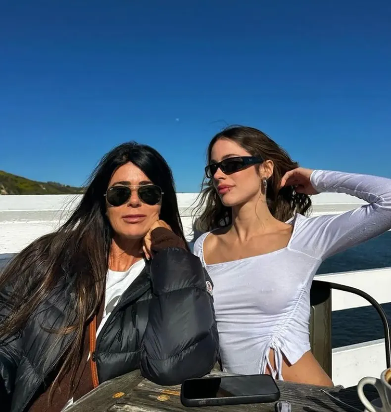 Tini Stoessel se hizo un piercing en la zona íntima y causó furor en ...