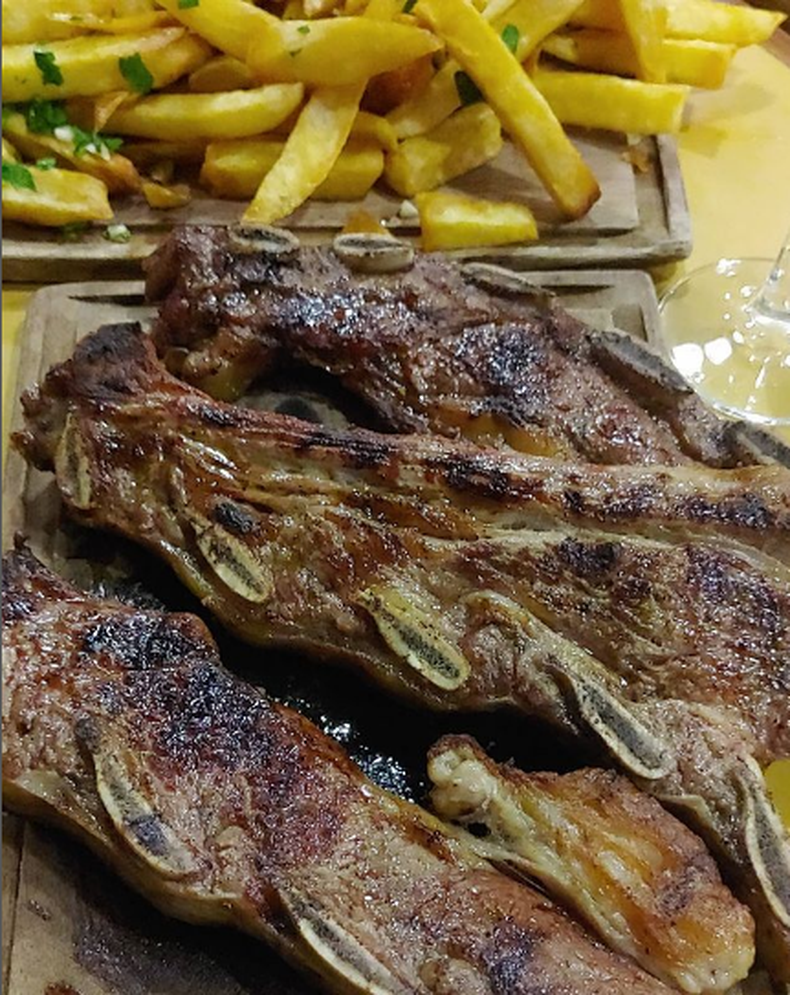 El bodegón de Buenos Aires con precios accesibles y porciones abundantes