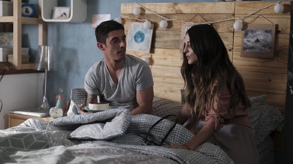 Arrasa en Netflix: la comedia romántica de apenas una hora y media que ...