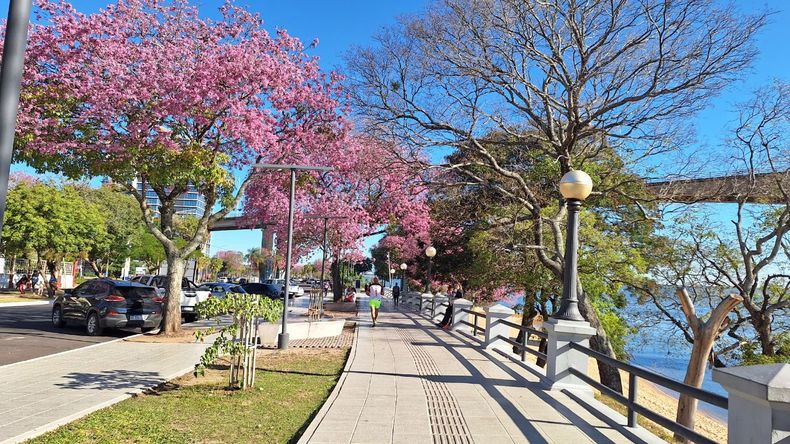 Turismo en Argentina: la costanera de más de 2 km que ofrece una vista ...