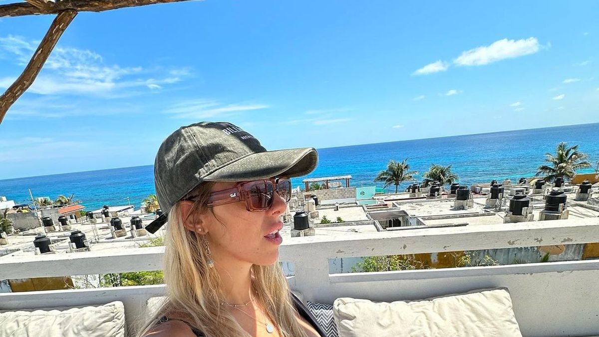 Nati Jota recordó sus vacaciones donde lució una microbikini violeta que fue furor para la playa