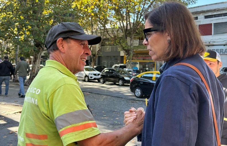 Laura Alonso definió a Manuel Adorni como un muñequito de la PlayStation
