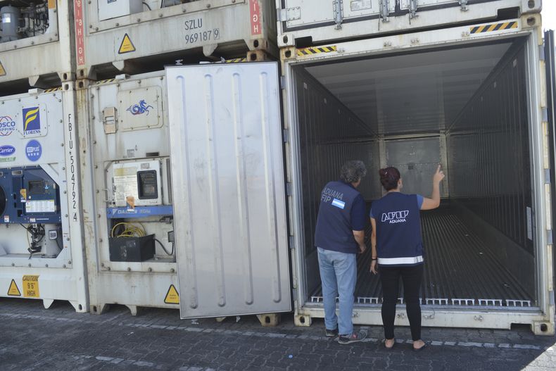 La Aduana desarticuló una organización que contrabandeaba contenedores por $400 millones