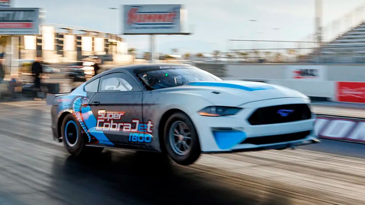 Ford desarrolla un auto eléctrico que entrega 1.826 caballos de potencia