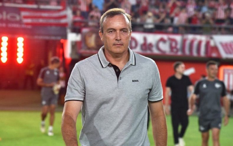 Los entrenadores que maneja Estudiantes de la Plata para remplazar a Balbo