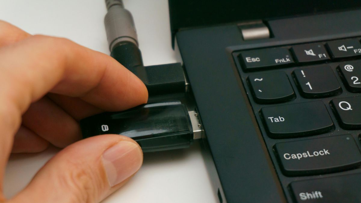 El insólito pendrive indestructible que no puede guardar casi nada