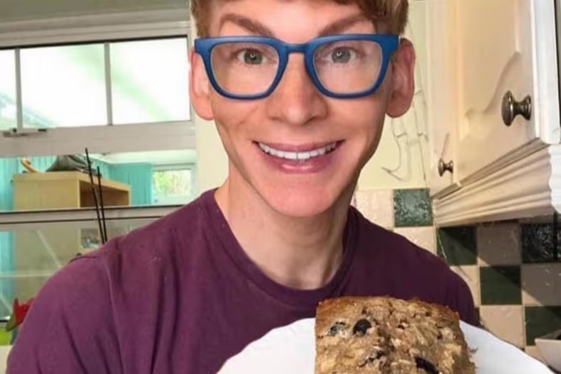 Quién es Tristan Lee, el hombre de 53 años pero que tiene un físico que ...