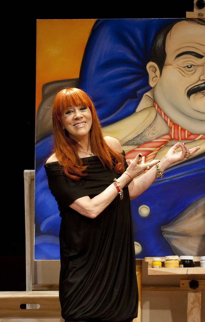 Linda Peretz vuelve a la calle Corrientes con No seré feliz pero tengo ...